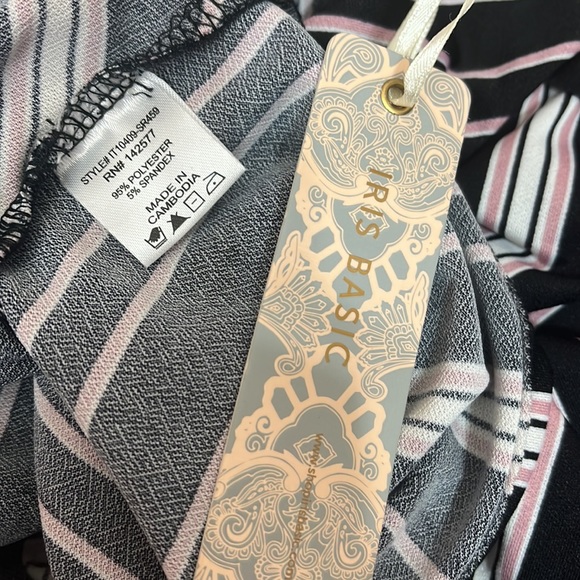 Iris Basic | Tops | Nwt Iris Striped Crop Top | Poshmark